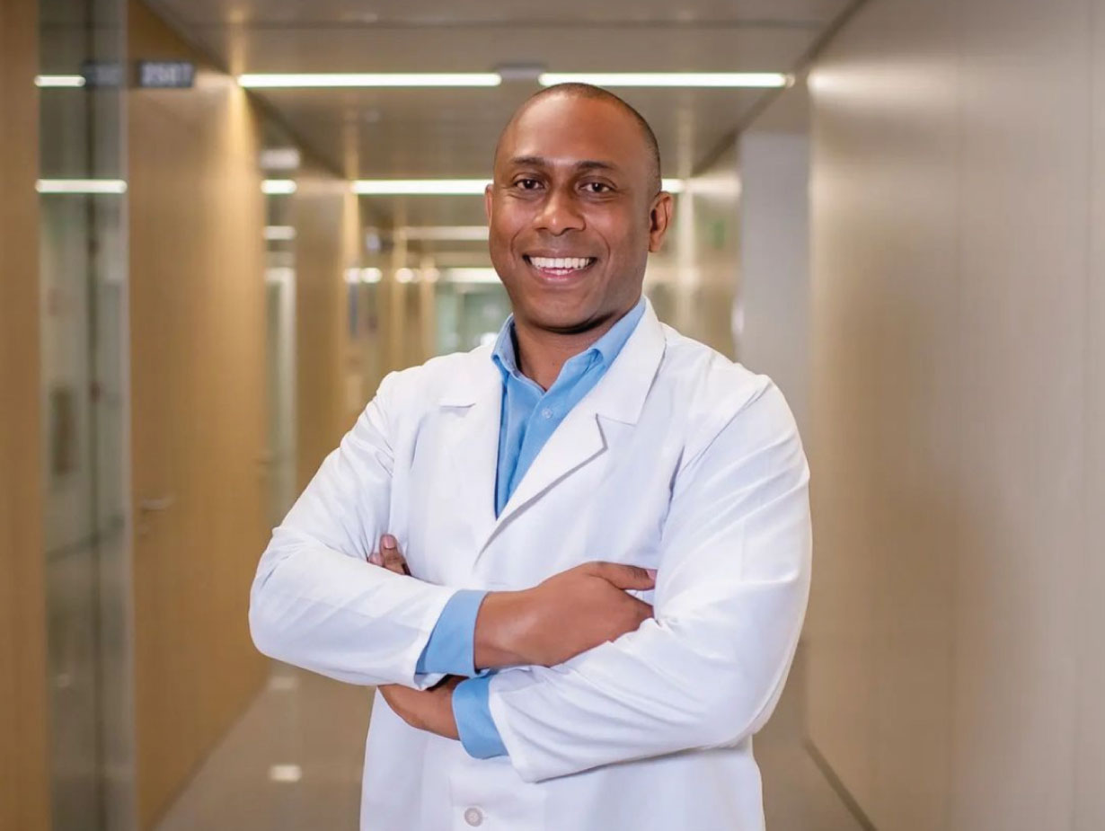 Dr. Marcos Fletcher - Hospital Minimed en Panamá